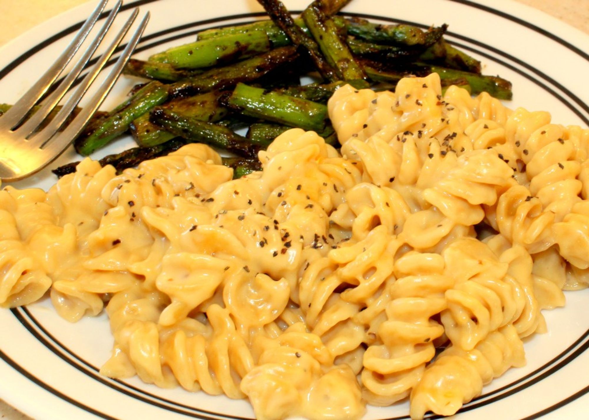 Instant Pot Macaroni and Cheese – super creamy and super easy – Tasty ...