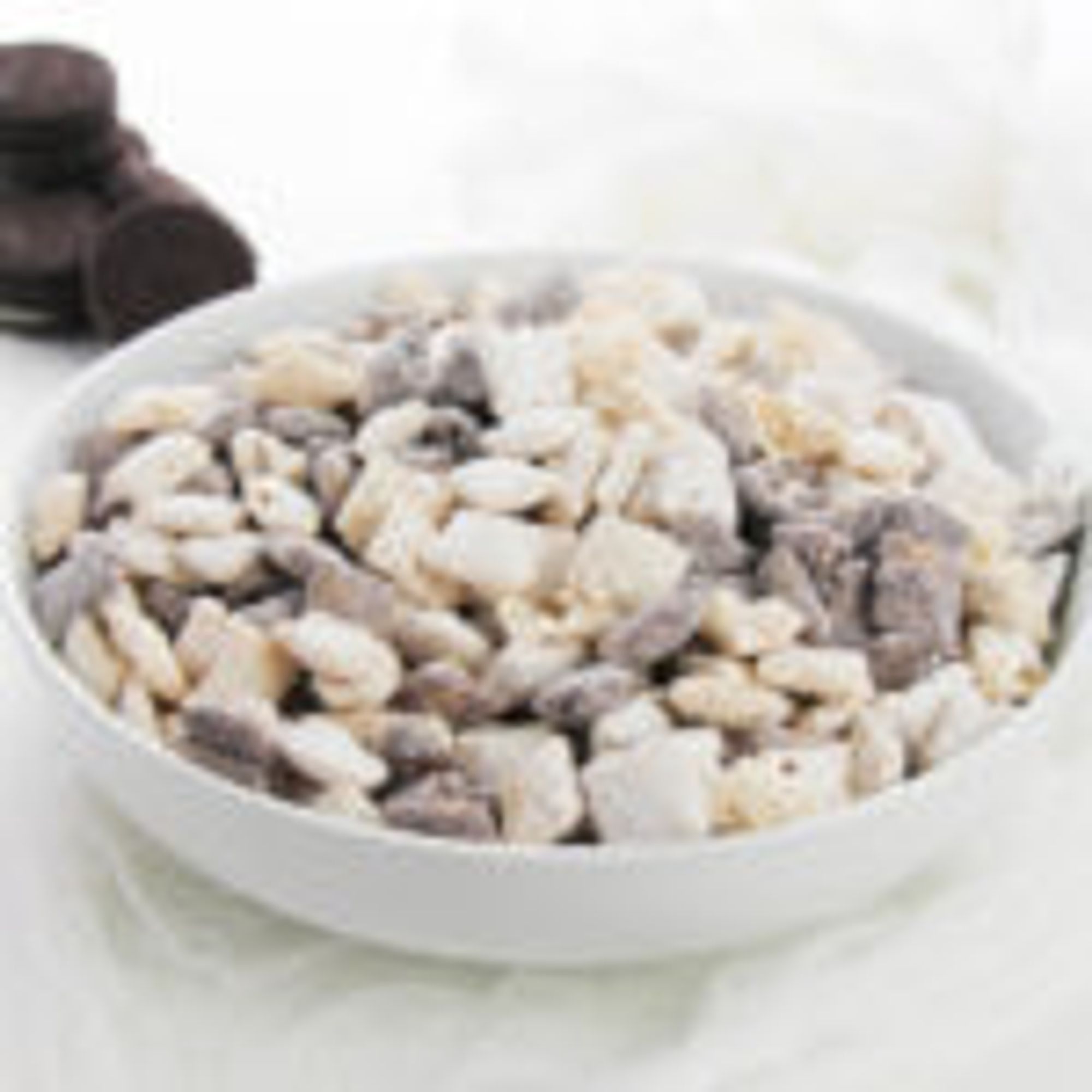 Cookies and Cream Oreo Muddy Buddies - My Recipe Magic